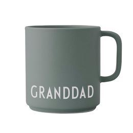 Design Letters - AJ Favourite Porzellan Becher mit Henkel, Granddad / dusty green