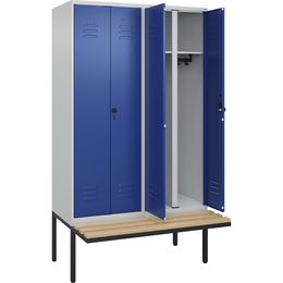C+P Schwarz-Weiß-Spind Classic PLUS Sitzbank, 2 Abteile, lichtgrau / enzianblau, B 1200 mm, Sicherheits-Drehriegel, auskragend, Buche-Hartholz