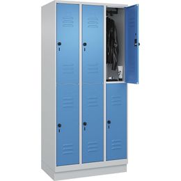 C+P Doppelstock-Spind Classic PLUS, 3 Abteile, lichtgrau / lichtblau, HxB 1950 x 900 mm, mit Bodensockel, Drehriegel