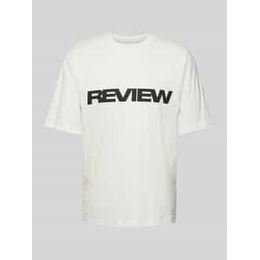 Review T-Shirt mit Label-Print