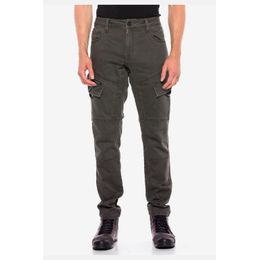 Cipo & Baxx Cargojeans CIPO & BAXX "Jeans" Gr. 30, Länge 34, grün (khaki) Herren Jeans mit schrägen Cargotaschen, CD566