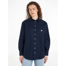 Blusentop Tommy Jeans "TJW BADGE BOYFRIEND" Gr. L (40), blau (dark night navy) Damen Blusen mit Tommy Jeans Logo-Badge