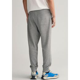 Sweathose Gant "REG SHIELD SWEATPANTS" Gr. 4XL, N-Gr, grau (grey melange) Herren Hosen mit Logostickerei unterhalb des Bunds