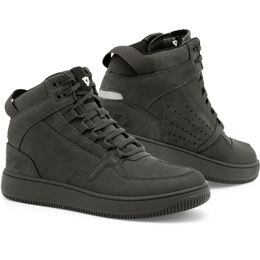 Revit Jefferson, Schuhe