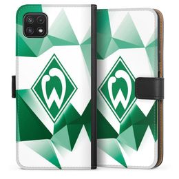 DeinDesign Galaxy A22 5G Handy Klapph&uuml;lle Handyh&uuml;lle aus Kunst Leder schwarz Flip Case Tarnmuster Official Licensed Product Sv Werder Bremen Sideflip mit langer 
