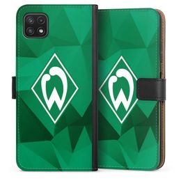 DeinDesign Galaxy A22 5G Handy Klapph&uuml;lle Handyh&uuml;lle aus Kunst Leder schwarz Flip Case Official Licensed Product Camouflage Sv Werder Bremen Sideflip mit langer 
