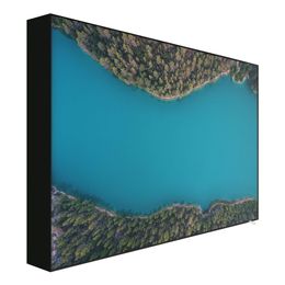 Bilderwelten Akustik-Wechselbild Luftbild - Tiefblauer See