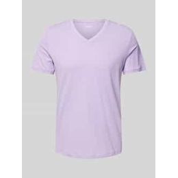 s.Oliver RED LABEL Regular Fit T-Shirt aus reiner Baumwolle mit V-Ausschnitt