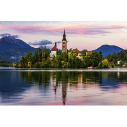 papermoon Fototapete "BASILIKA SANTA MARIA-SEE GEBIRGE SLOWENIEN INSEL BERGE", B/L: 4mm x 2,6mm, Bahnen: 8 Stk. St., bunt, Schlafzimmer, Tapeten