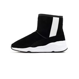 Gooce Snowboots 'Speedy' Damen Gr&ouml;&szlig;e 41 schwarz / wei&szlig;