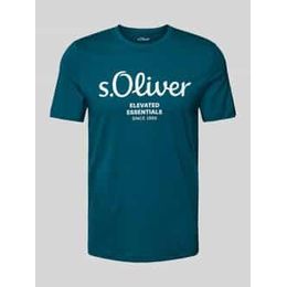 s.Oliver RED LABEL Regular Fit T-Shirt aus reiner Baumwolle mit Statement-Label-Print