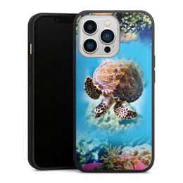 DeinDesign iPhone 13 Pro Handy Premium Silikon H&uuml;lle Handyh&uuml;lle schwarz Case Ocean Turtle Animals Silikon Premium Case