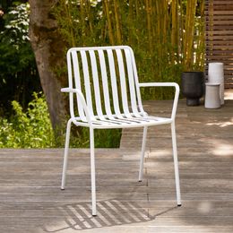 Tikamoon Outdoor Lehnstuhl aus lackiertem Metall Gaby White