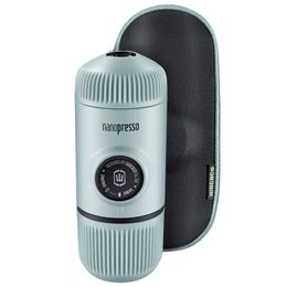 Wacaco Tragbare Espressomaschine Nanopresso hellblau