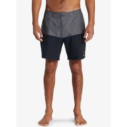 Quiksilver Boardshorts »x Stranger Things Butt Logo 1986 17"« The Upside Down 38(XXL) 38(XXL) Material: HEMPSTRETCH, das Hanf...