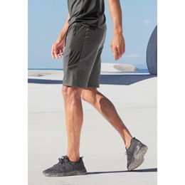 AUTHENTIC LE JOGGER Shorts mit Mesheinsätzen und seitlichen Reißverschlusstaschen anthrazit S (44/46) - XXL XXL S (44/46) Sportliche Shorts mit...