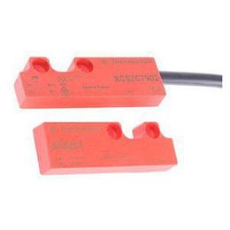 Telemecanique Sensors XCS-DMC Series Magnetic Non-Contact Safety Switch, 24V dc, Plastic Housing, 2NC, Cable - XCSDMC7902