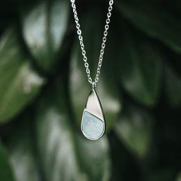 Holzkern Halsketten Damen Silber und Blaues Perlmutt