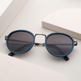 Holzkern Sonnenbrille The Loving (Ahorn/Dunkelgrau)