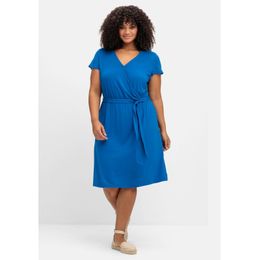 Jerseykleid sheego "Große Größen", Damen, Gr. 40, Normalgrößen, blau (kobalt), Obermaterial: 95% Viskose (LENZING ECOVERO), 5% Elasthan, unifarben, feminin, figurumspielend knieumspielend, V-Ausschnitt, Kurzarm, Kleider, in Wickeloptik mit raffiniertem Rückenausschnitt