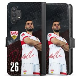 DeinDesign Galaxy A32 4G Handy Klapph&uuml;lle Handyh&uuml;lle aus Kunst Leder schwarz Flip Case Official Licensed Product Deniz Undav Vfb Stuttgart Sideflip mit Lasche
