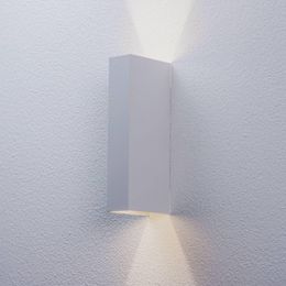 ARCCHIO LED-Außenwandleuchte Brinja, weiß, Metall, IP65
