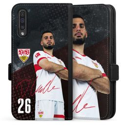 DeinDesign Galaxy A50 Handy Klapph&uuml;lle Handyh&uuml;lle aus Kunst Leder schwarz Flip Case Official Licensed Product Deniz Undav Vfb Stuttgart Sideflip mit Lasche