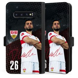 DeinDesign Galaxy S10 Plus Handy Klapph&uuml;lle Handyh&uuml;lle aus Kunst Leder schwarz Flip Case Official Licensed Product Deniz Undav Vfb Stuttgart Sideflip mit Lasche