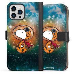 DeinDesign iPhone 13 Pro Max Handy Klapph&uuml;lle Handyh&uuml;lle aus Kunst Leder schwarz Flip Case Official Licensed Product Snoopy Astronaut Sideflip mit langer Lasche