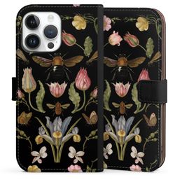 DeinDesign iPhone 14 Pro Max Handy Klapph&uuml;lle Handyh&uuml;lle aus Kunst Leder schwarz Flip Case Flower Wreath Bee Blossom Sideflip mit Lasche