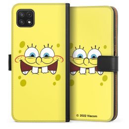 DeinDesign Galaxy A22 5G Handy Klapph&uuml;lle Handyh&uuml;lle aus Kunst Leder schwarz Flip Case Official Licensed Product Kindheit Spongebob Sideflip mit langer Lasche