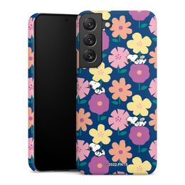 DeinDesign Galaxy S22 Handy Premium Case Smartphone Handyh&uuml;lle Schutzh&uuml;lle matt Muster Snoopy Flowers Premium Case