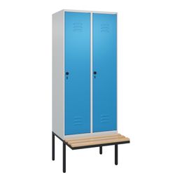 C+P Spind Classic PLUS, Bank, 2 Abteile, 2120x800x815mm, 7035/5012 Verschluss Sicherheits-Drehriegel 4 Garderobenhaken Trennwand mittig Sitzbanktyp a (0800407-22F|S10004)