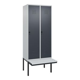 C+P Spind Classic PLUS, Bank, 2 Abteile, 2120x800x815mm, 7035/7016 Verschluss Sicherheits-Drehriegel 4 Garderobenhaken Dekor Banklatten RAL 7035 Lich (0800407-22|S10038)