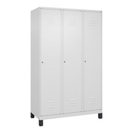 C+P Spind Classic PLUS, F&uuml;&szlig;e, 3 Abteile, 1950x1200x500mm, 9016/9016 Verschluss Zylinderschloss 4 Garderobenhaken Trennwand mittig ; C + P M&ouml;belsysteme (080010-32F|S10005)