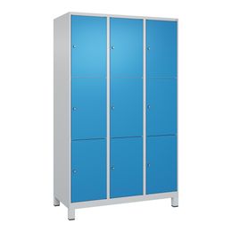 C+P Schlie&szlig;fachschrank Classic PLUS, F&uuml;&szlig;e, 3 Abteile, 1950x1200x500mm, 7035/5012 Innenh&ouml;he Gefach oben (oberes 599 mm Front RAL 5012 Lichtblau ; C + P (080010-323|S10004)