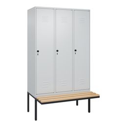 C+P Spind Classic PLUS, Bank, 3 Abteile, 2120x1200x815mm, 7035/7035 Verschluss Sicherheits-Drehriegel 4 Garderobenhaken Sitzbanktyp auskragend ; C + (0800407-32|S10009)
