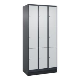 C+P Schlie&szlig;fachschrank Classic PLUS, Sockel, 3 Abteile, 1950x900x500mm, 7016/703 Innenh&ouml;he Gefach oben (oberes 599 mm Front RAL 7035 Lichtgrau ; C + P (080020-303|S10016)