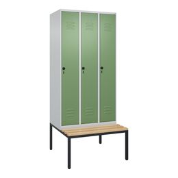 C+P Spind Classic PLUS, Bank, 3 Abteile, 2120x900x815mm, 7035/6011 Verschluss Sicherheits-Drehriegel 3 Garderobenhaken Sitzbanktyp untergebaut ; C + (0800507-30|S10006)