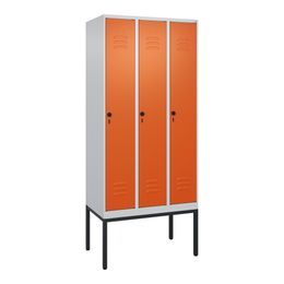 C+P Spind Classic PLUS, Gestell, 3 Abteile, 2120x900x500mm, 7035/2004 Verschluss Sicherheits-Drehriegel 4 Garderobenhaken Trennwand mittig ; C + P M&ouml;b (0800307-30F|S10030)