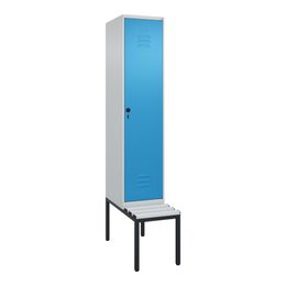 C+P Spind Classic PLUS, Bank, 1 Abteil, 2120x400x815mm, 7035/5012 Verschluss Sicherheits-Drehriegel 4 Garderobenhaken Dekor Banklatten RAL 7035 Licht (0800507-12|S10034)