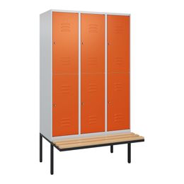 C+P Doppelstock-Spind Classic PLUS, Bank, 3 Abteile, 2120x1200x815mm, 7035/2004 Verschluss Zylinderschloss Sitzbanktyp auskragend Material Sitzfl&auml;che (0803407-32|S10182)