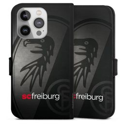 DeinDesign iPhone 14 Pro Handy Klapph&uuml;lle Handyh&uuml;lle aus Kunst Leder schwarz Flip Case Official Licensed Product Sc Freiburg Metallic Look Sideflip mit langer 