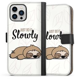 DeinDesign iPhone 13 Pro Max Handy Klapph&uuml;lle Handyh&uuml;lle aus Kunst Leder schwarz Flip Case Animals Sloth Lazy Sunday Sideflip mit langer Lasche
