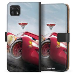 DeinDesign Galaxy A22 5G Handy Klapph&uuml;lle Handyh&uuml;lle aus Kunst Leder schwarz Flip Case Official Licensed Product Cars Lightning Mcqueen 95 Sideflip mit langer 