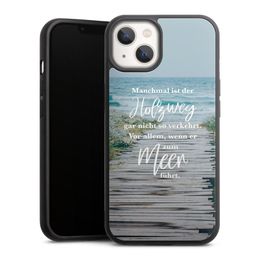 DeinDesign iPhone 13 Handy Gallery Case Handyh&uuml;lle 9H Geh&auml;rtetes Glas R&uuml;ckseite H&uuml;lle Statement Beach Spruch Gallery Case