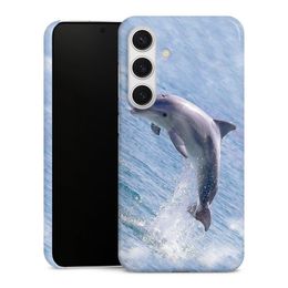 DeinDesign Galaxy S24 Handy Premium Case Smartphone Handyh&uuml;lle Schutzh&uuml;lle gl&auml;nzend Wale Ocean Dolphin Premium Case