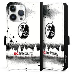 DeinDesign iPhone 14 Pro Max Handy Klapph&uuml;lle Handyh&uuml;lle aus Kunst Leder schwarz Flip Case Skyline Sc Freiburg Logo Sideflip mit Lasche