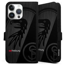 DeinDesign iPhone 14 Pro Max Handy Klapph&uuml;lle Handyh&uuml;lle aus Kunst Leder schwarz Flip Case Sc Freiburg Metallic Look Official Licensed Product Sideflip mit 