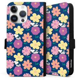 DeinDesign iPhone 14 Pro Max Handy Klapph&uuml;lle Handyh&uuml;lle aus Kunst Leder schwarz Flip Case Muster Snoopy Flowers Sideflip mit Lasche